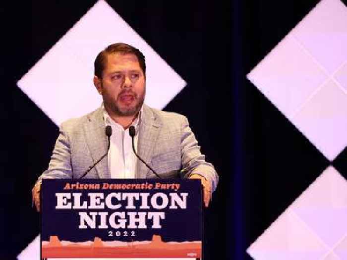 The progressive star running against Kyrsten Sinema - One News Page