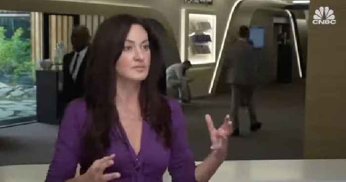 CNBC Anchor Who Had Affair With Ousted CEO Also - One News Page