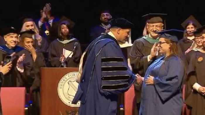 Woman in labor walks across graduation stage, gets - One News Page