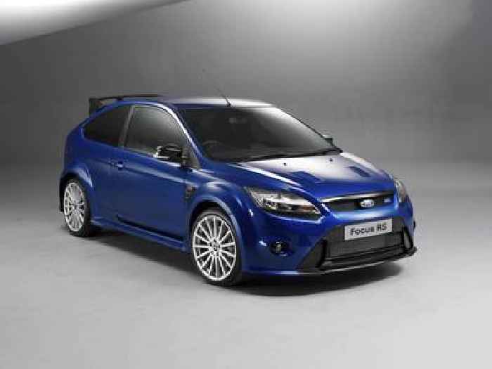 5 Greatest Euro Hot Hatches of the 2000s - One News Page