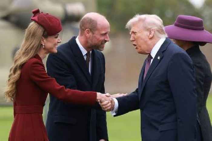 Donald Trump breaks Royal protocol just seconds after - One News Page