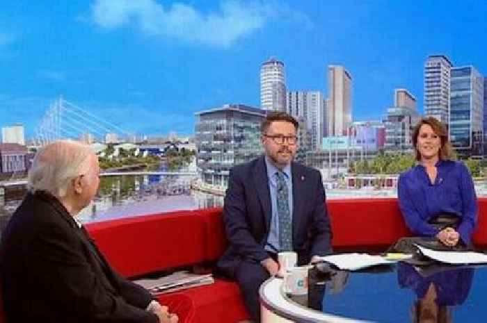 Jimmy Tarbuck distracts BBC Breakfast viewers as he - One News Page