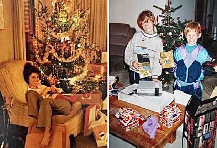 Candid Photos Remembering a Christmas Morning at Home - One News Page