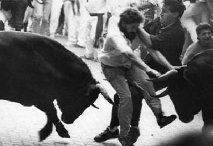 16 People Running With the Bulls Before Color Photos - One News Page