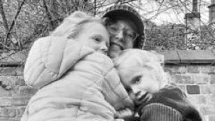 Mum and children who died in Boxing Day fire named - One News Page