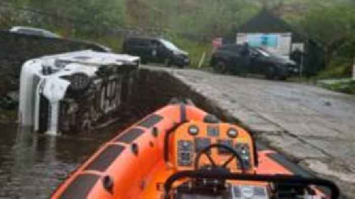 Campervan crashes off slipway into sea off Skye - One News Page