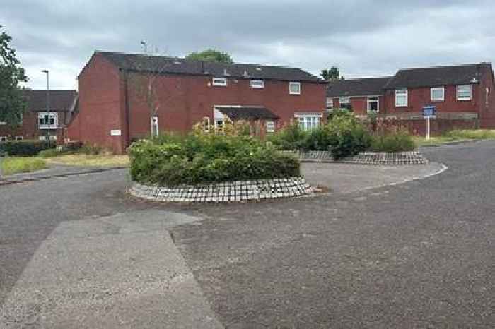 Boy stabbed in Birmingham as group targets teen while - One News Page