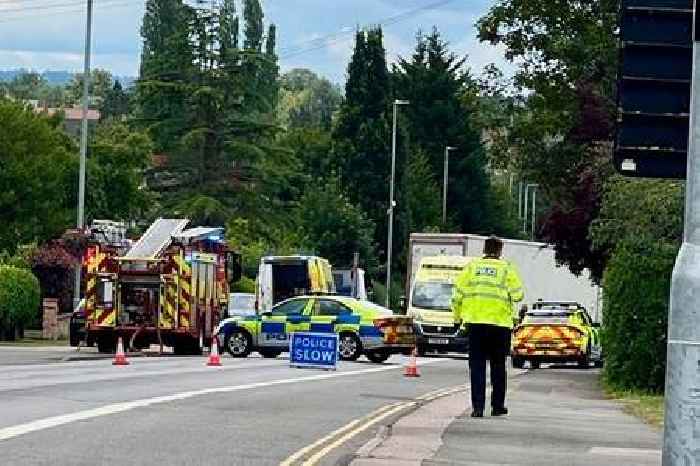 Glen Parva crash live updates as police close off road - One News Page
