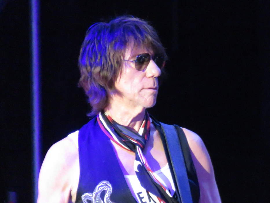 British Rock Legend Jeff Beck Dies Aged 78 One News Page