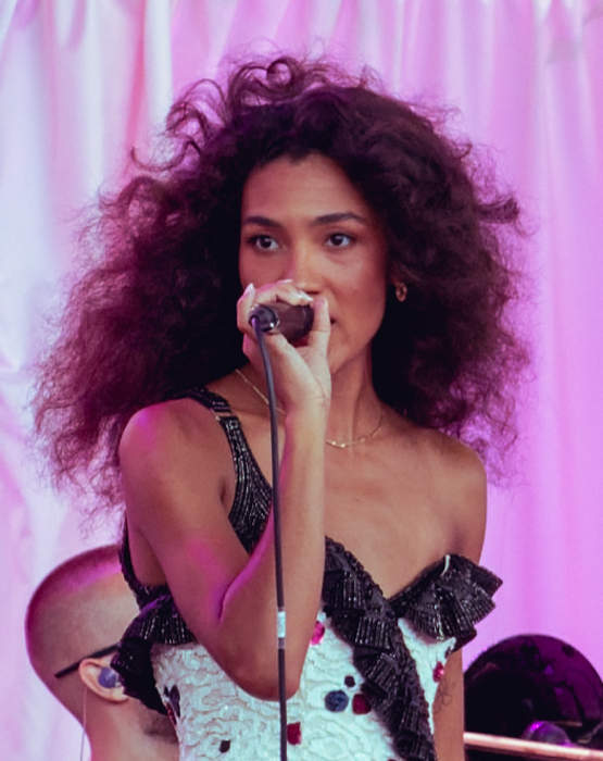 Grammys 2026: Olivia Dean wins best new artist - One News Page