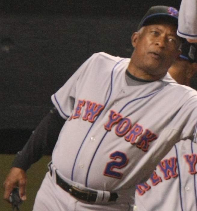 Ex-MLB All-Star Sandy Alomar Sr., Father Of Roberto & - One News Page